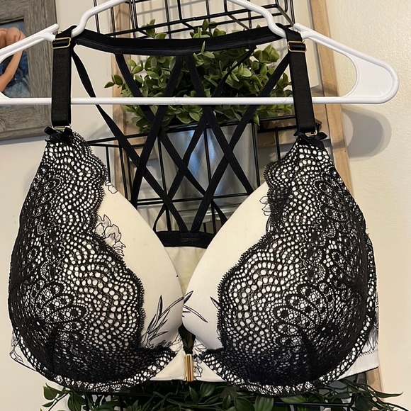 Cacique | Intimates & Sleepwear | Cacique 4ddd Black And White Lace Bra ...